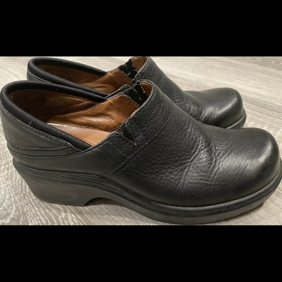 Ariat | Shoes | Ariat 9395 Black Leather Clogslip On With Steel Toe ...